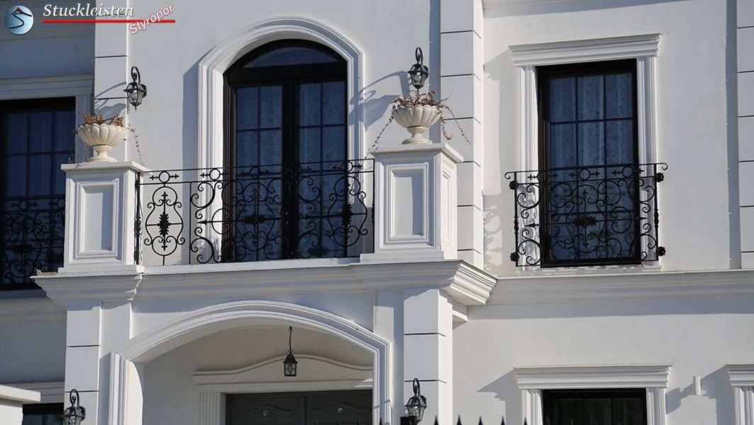 Dachgesims Dekoration Ideen zur Fassadengestaltung mit Stuck